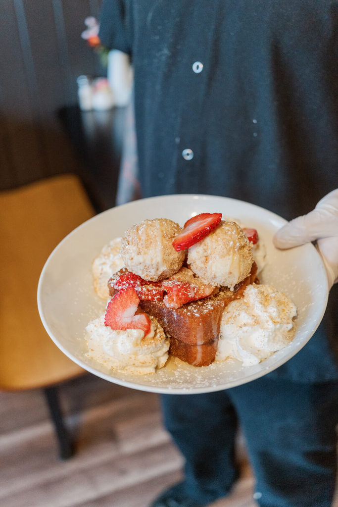 At Toast N' Jam, it's breakfast as dinner! - South Coast Almanac